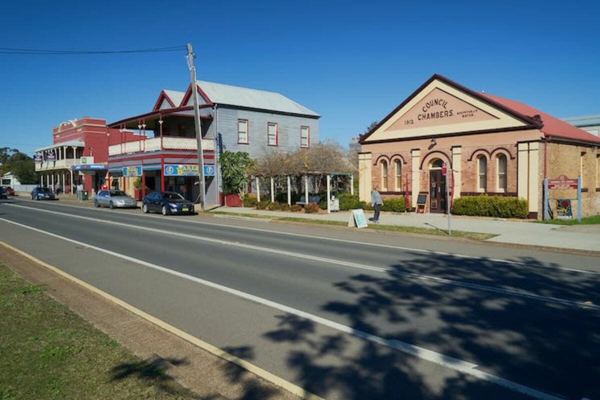Greta Suburb Guide – Leah Jay